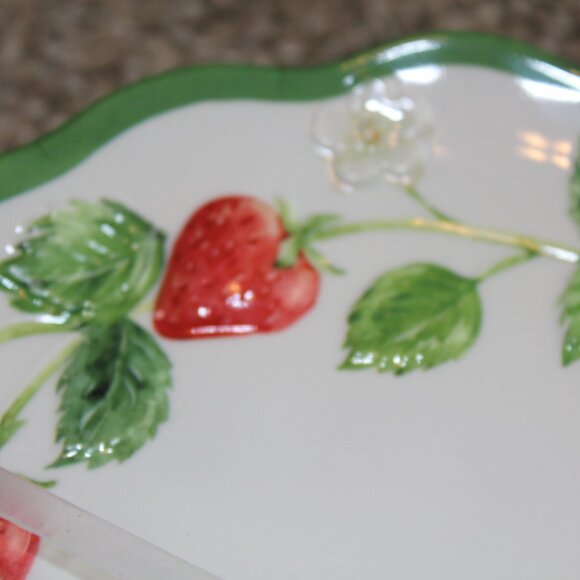 Primrose Vintage | Dining | Primrose Vintage Strawberry Melamine 65 ...